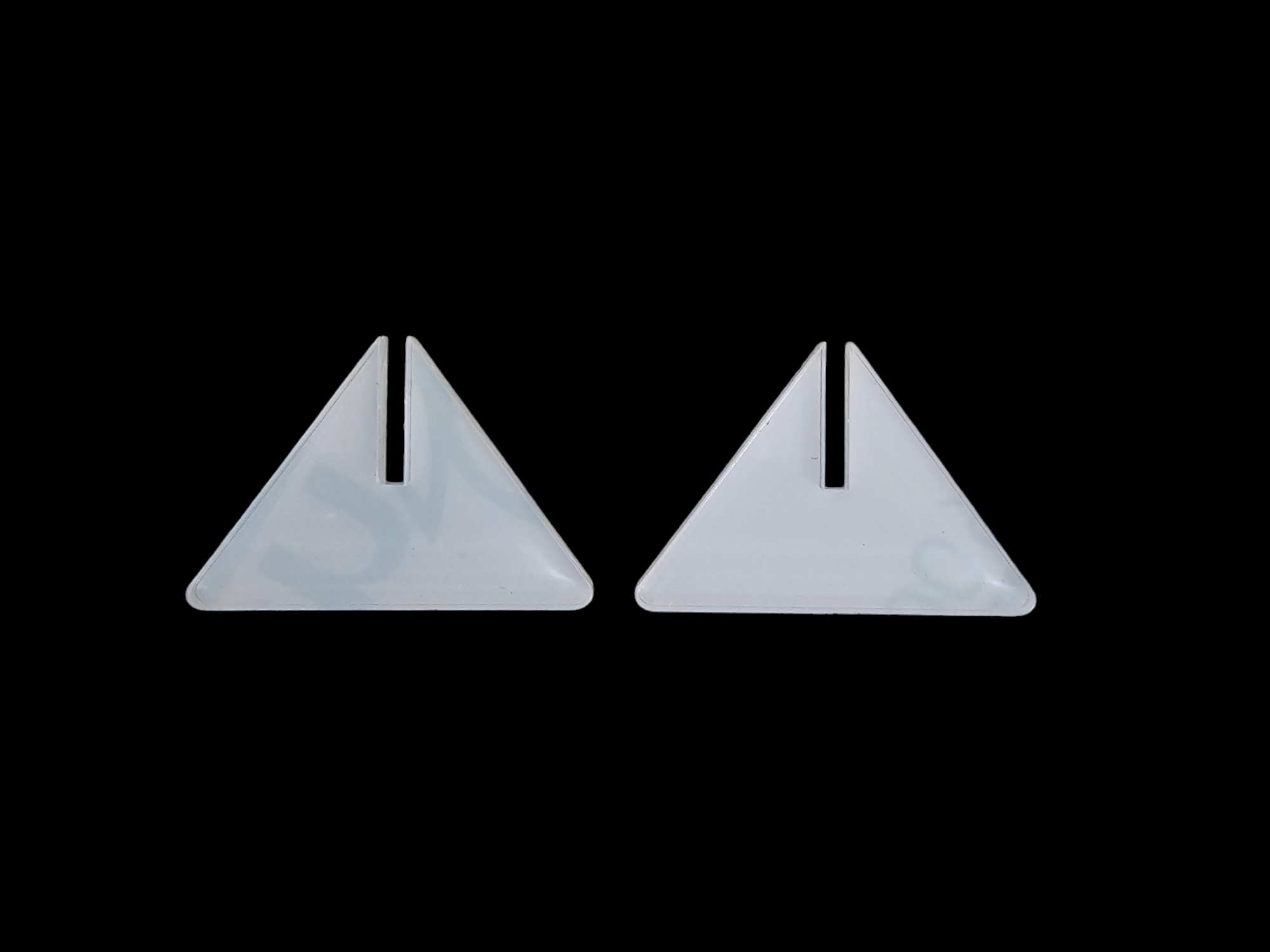 Pair of acrylic feet for 3mm acrylic – The snappy laser cut shop